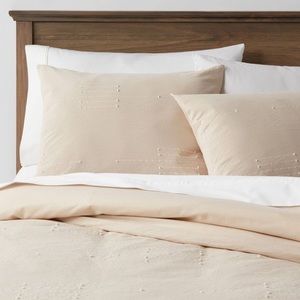 Threshold | Bedding | Threshold Clipped Linework Duvet And Sham Set ...